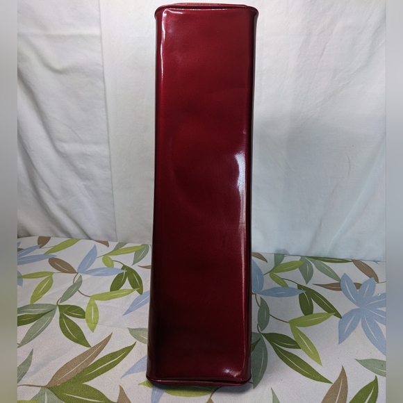 Vintage | Bags | Vintage Shiny Red Handbag Spring Clasphard ...